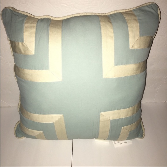 Madison Park | Accents | Set Of Madison Park Pillows | Poshmark